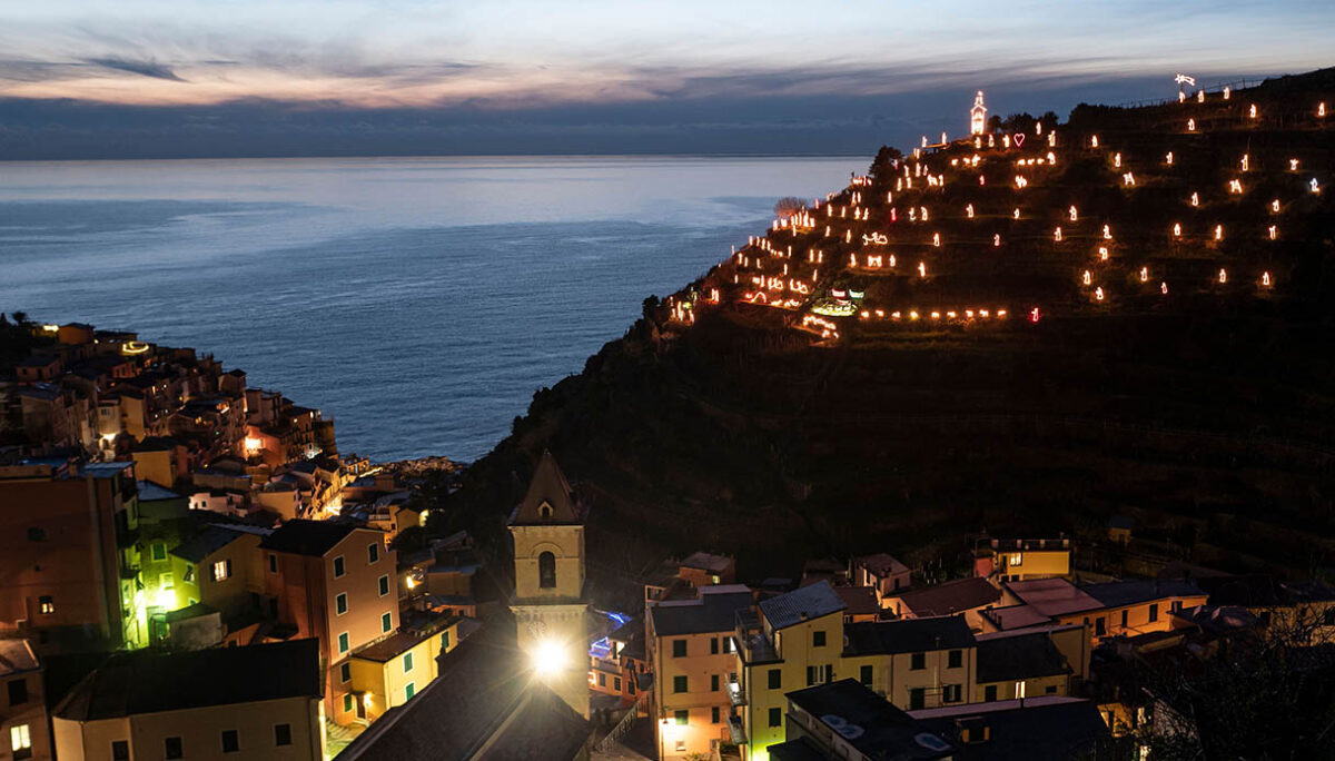 Acceso il Presepe di Manarola! » Cinque Terre Consorzio Turistico
